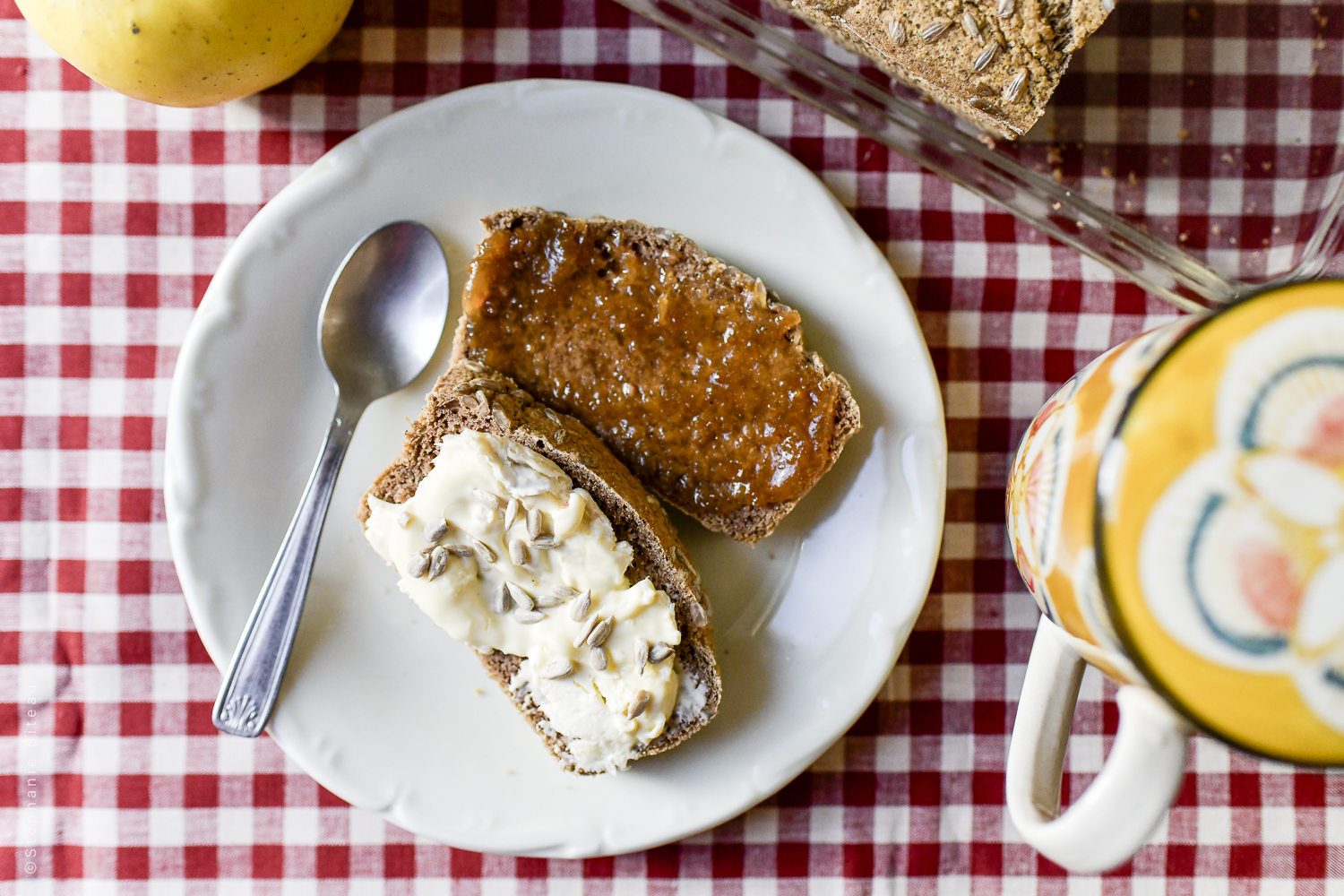 Aime le cake sans gluten en guise de pain, trop facile et déclinable à ...